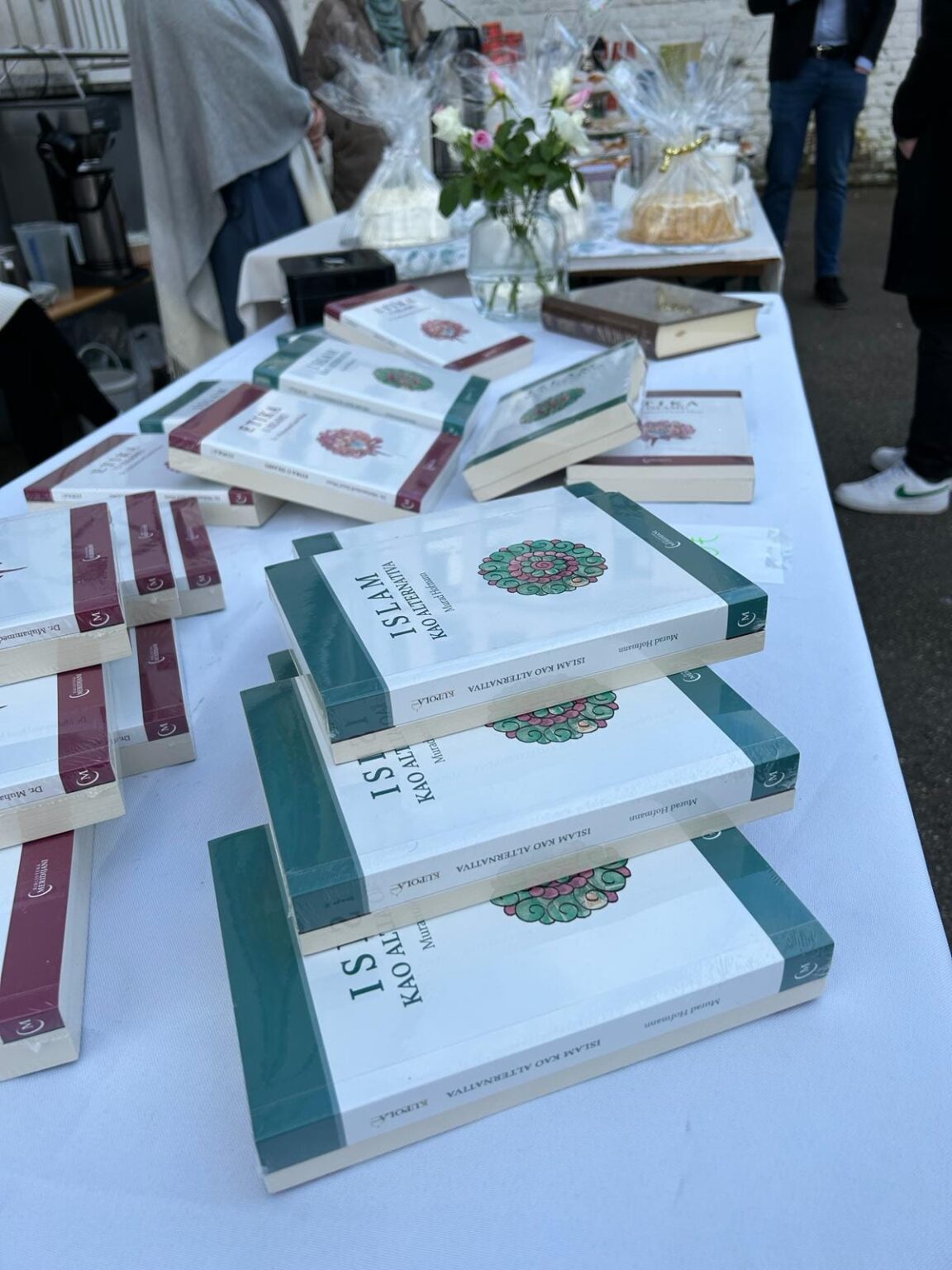 Bajram namaz u našem džematu – IGBD – Gemeinde Köln Gazi Husrevbeg e. V.
